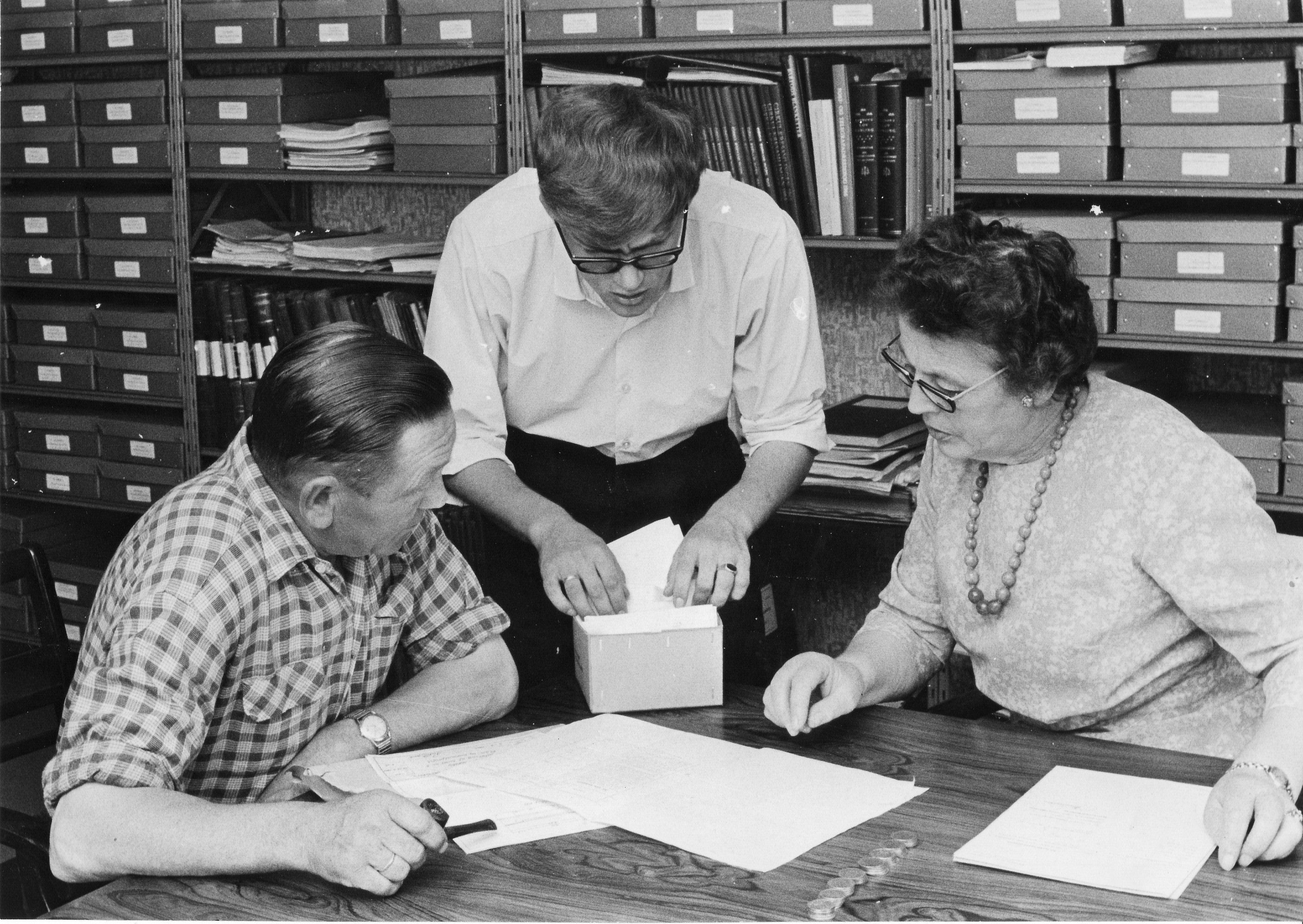 Administration og foreninger mm – Orø Minder